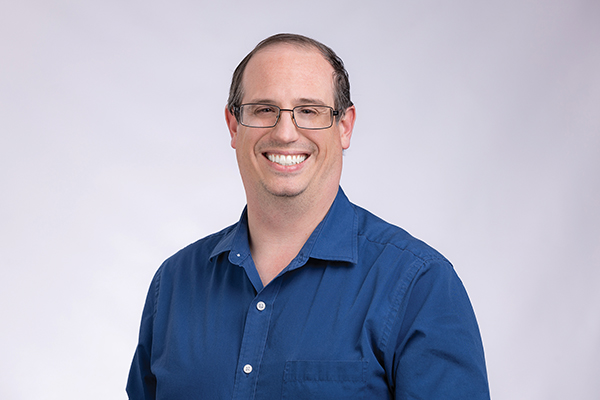 Committee Q&A: Dr. Robert Tuttle | Modern Casting